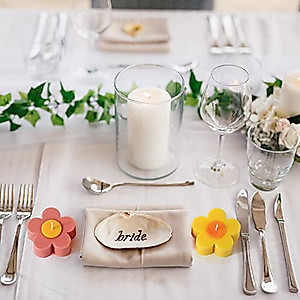 2 Pieces Aesthetic Candles Flower Shaped Candles Daisy Shaped Decorative Danish Pastel Room Decor Cute Fun Candles Soy Wax Scented Candle Pink Candles Art for Home Decor Christmas Birthday Gift