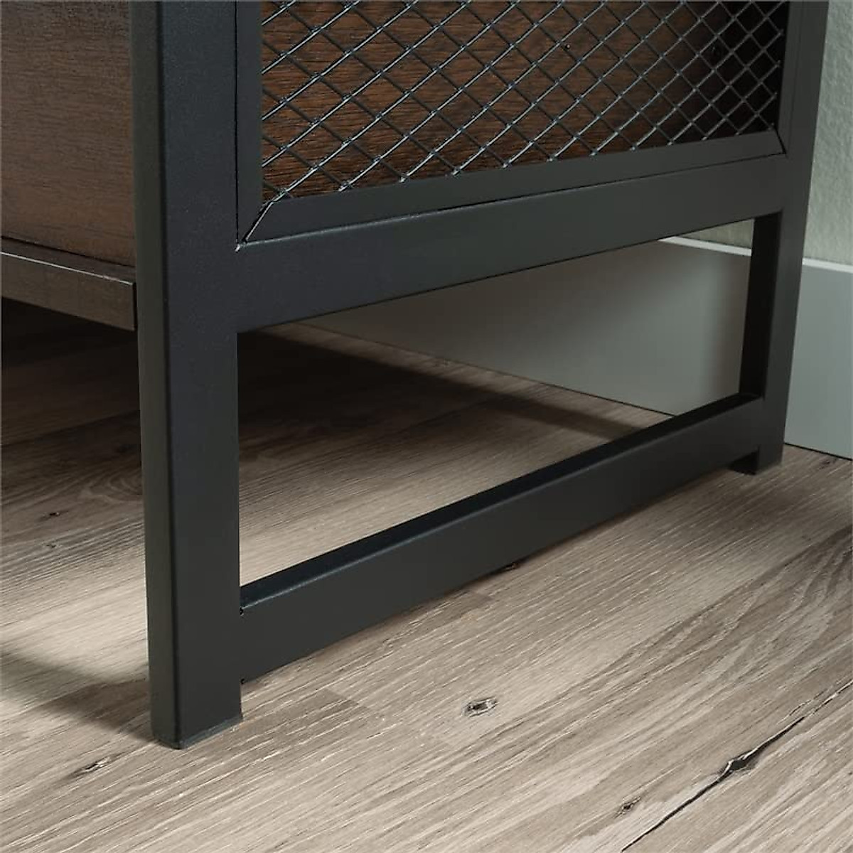 Sauder Briarbrook Engineered Wood/Metal 6-Drawer Dresser in Barrel Oak