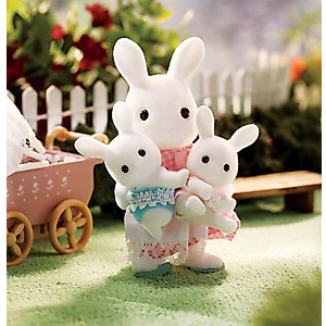 Calico Critters Connor & Kerri’s Carriage Ride - Enchanting Adventures Await with This Adorable Doll Playset