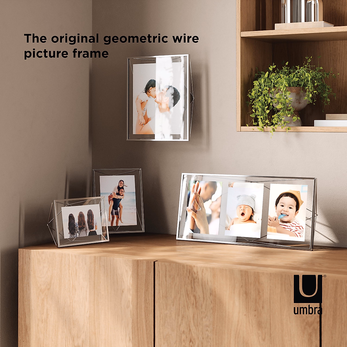 Umbra Prisma Picture Frame, 4x6 Metal Photo Display for Desk or Wall, 4" x 6", Chrome