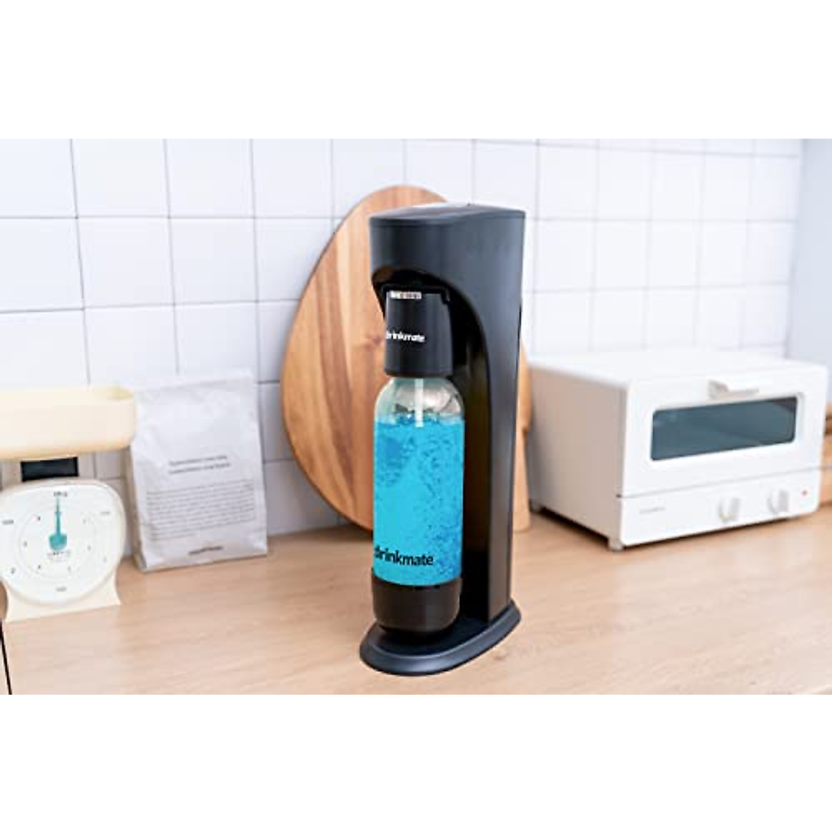 DrinkMate OmniFizz Sparkling Water and Soda Maker, Carbonates Any Drink Without Diluting It, CO2 Cylinder Not Included (Matte Black)
