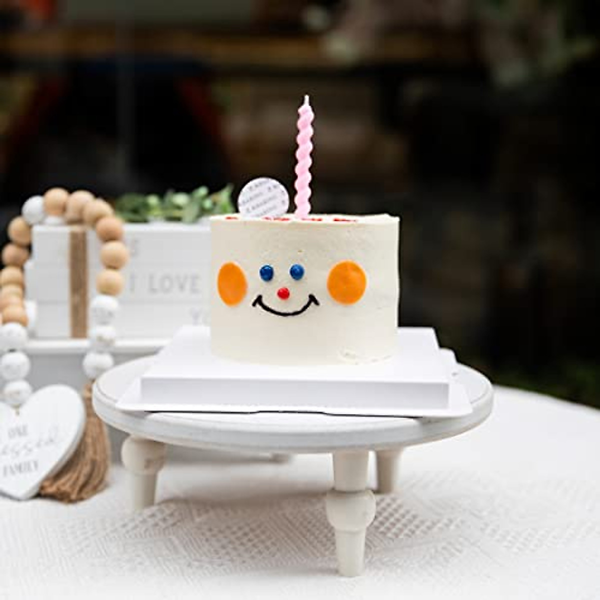 GENMOUS Farmhouse Decorative Round Wood Risers For Decor, White Wood Pedestal Stand With Wood Book Stacks and Garland For Rustic Accent Centerpiece Display in Kitchen/Bathroom/Dining/Living Room