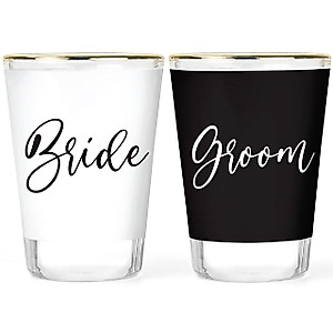 Shot Glasses Bride and Groom - Wedding Shot Glasses - Bride & Groom Gift - Gift for the Couple - Wedding Gift Glass Set