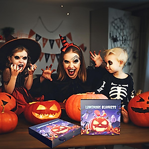 Halloween Blanket 50 x 60'' Pumpkin Plush Blanket- Soft Fleece Halloween Throw Blanket，Glow in The Dark Blanket for Kids & Home Decor (Orange)