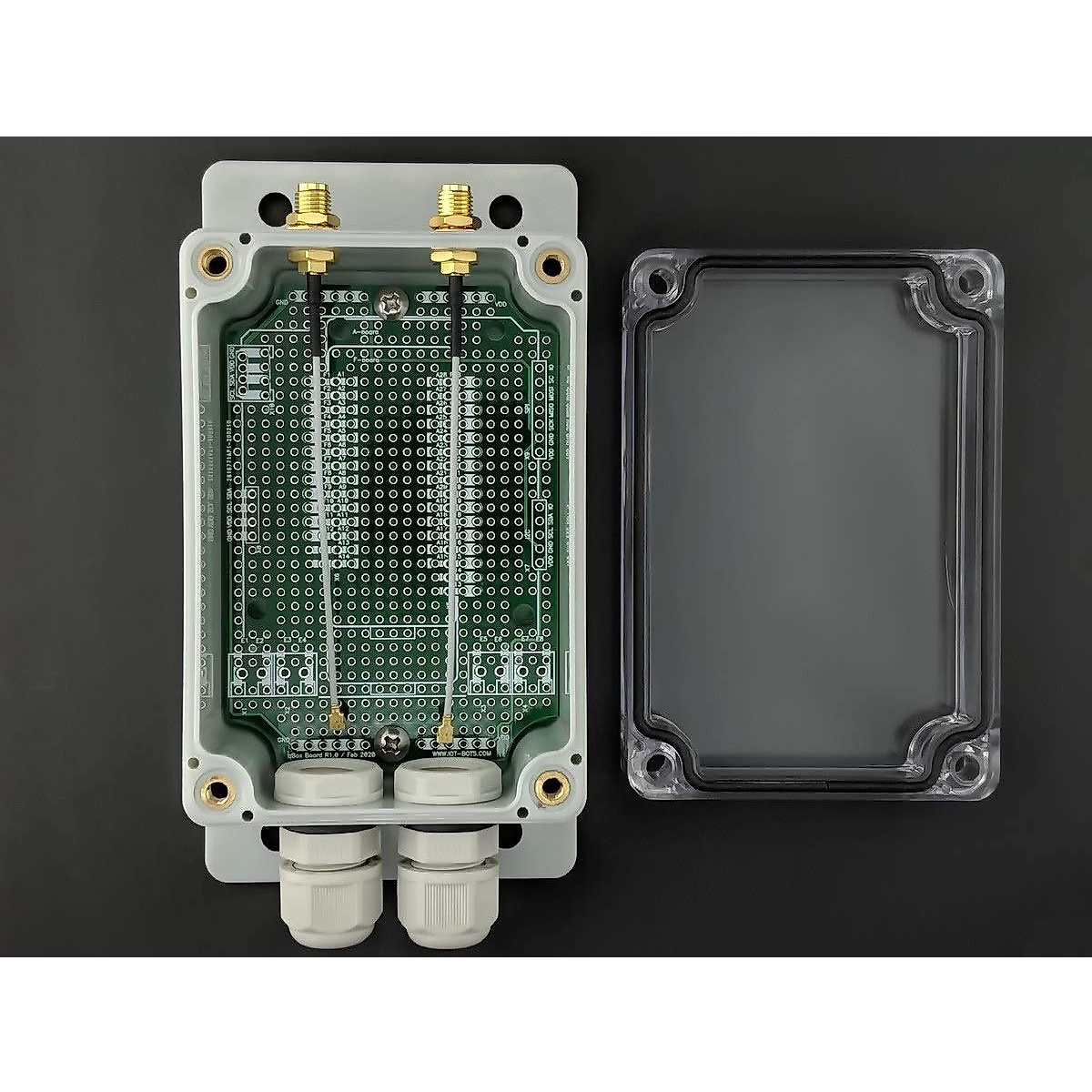 qBox DIY IOT Enclosure Plus Kit (Two SMAs), IOT Enclosure for Arduino MKR Feather ESP32 Cellular LoRa WiFi Board, Waterproof IP65 Enclosure with Glands, prototyping PCB connectors Set and Two SMAs