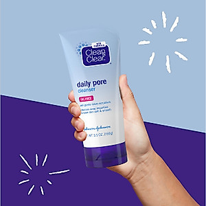 Clean & Clear Daily Pore Facial Cleanser for Soft, Smooth Skin, Oil-Free Acne Face Wash for Normal, Oily & Combination Skin Care, 5.5 oz