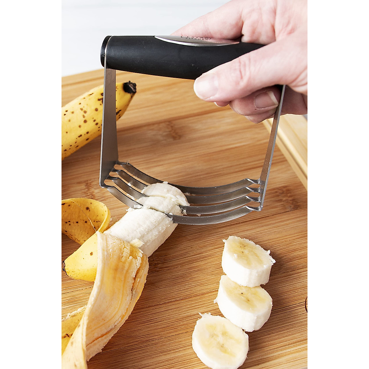 Cestari Professional Pastry Cutter - Heavy Duty Dough & Pastry Blenders - 4 Thick Blades - Soft Grip Handle - Pie Making Tools - 304 Stainless Steel - Lifetime Replacement Warranty