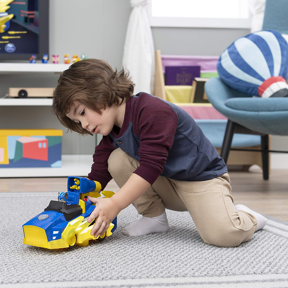 Paw Patrol, Mighty Pups Charged Up Chase Transforming Deluxe Vehicle Preschool Toy with Lights and Sounds