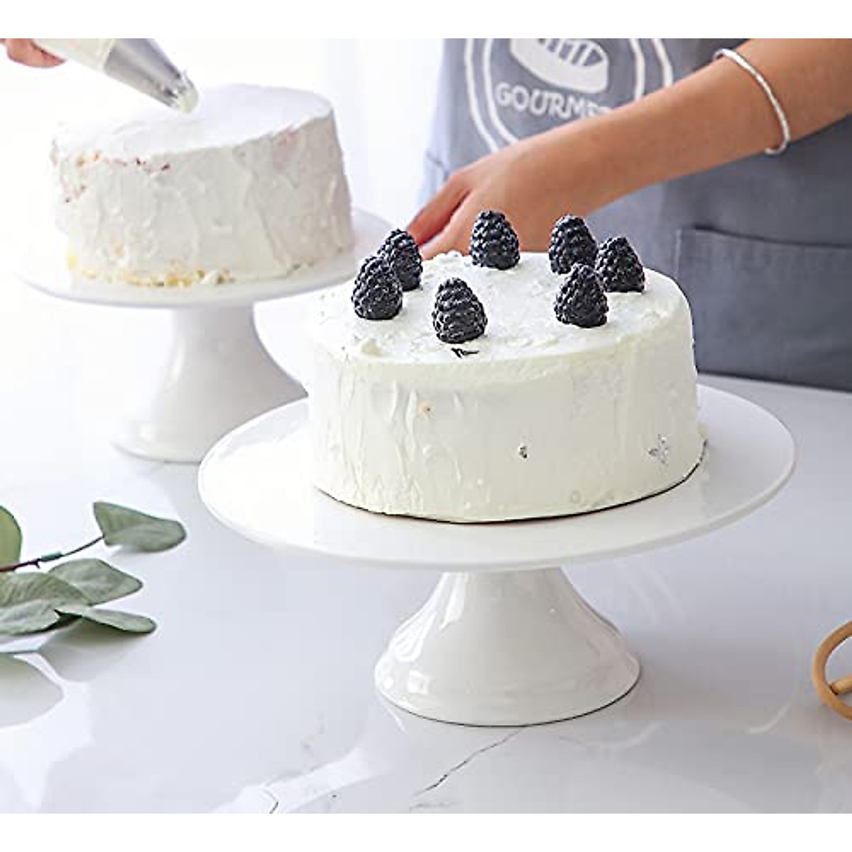 Kingrol 10 Inch Porcelain Cake Stand, Pastry Serving Tray for Snacks Desserts Cookies Cupcakes, Easter Christmas Wedding Home Decor