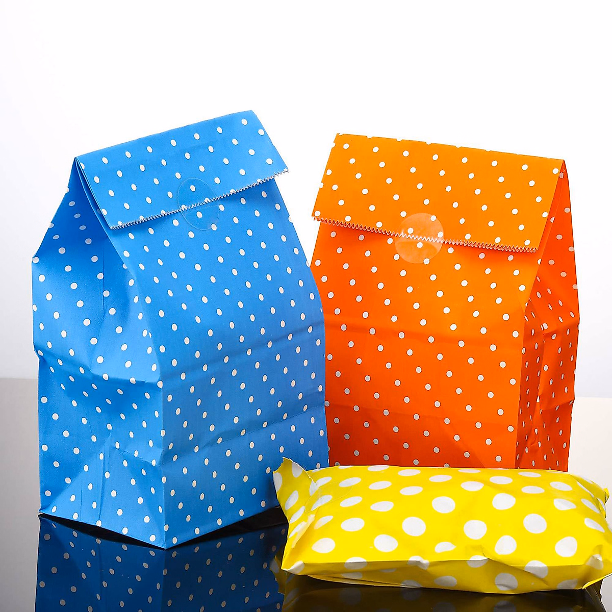 Everlasting Star 1 inch Clear Wafer Seals, 500pcs/Roll, Non-Perforated for Envelopes, Box, Gift Packaging (1 Inch)