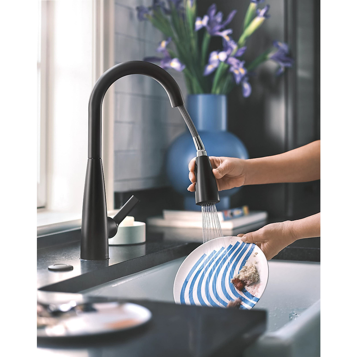 Moen Haelyn Matte Black Single-Handle Pull-Down Sprayer Kitchen Faucet Featuring Power Boost for a Faster Clean, Soap Dispenser Included, 87627BL