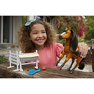 Mattel Spirit Untamed Toy Horse & Accessories Playset, Forever Free Spirit (Approx. 8-inch) with Neighing Sounds, Long Mane & Tail Hair, Brush, Hay Bale & Apple Snack