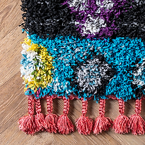 nuLOOM Alane Moroccan Tassel Shaggy Area Rug, 8x10, Multi