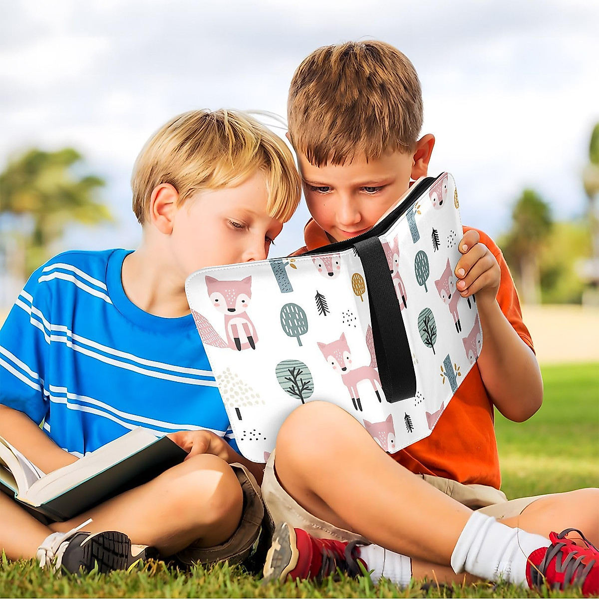 PYBUG Fox Trading Card Binder with Nylon Strap 4-Pocket Waterproof PU Leather Card Collection Binder for 400 Cards Sturdy Card Holder Folders for Game Cards,Sports Cards