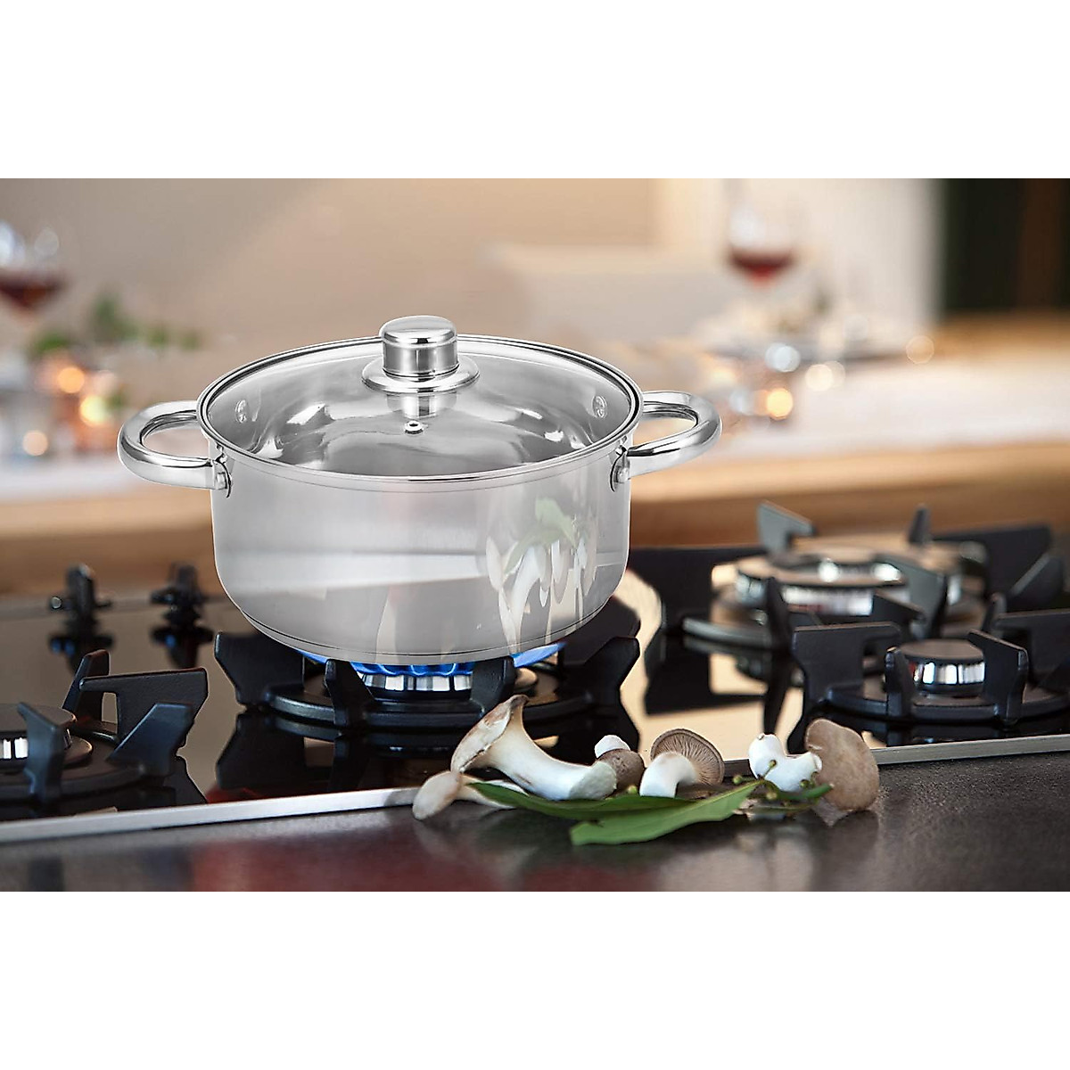 Bene Casa Classics Stainless Steel Dutch oven with Glass lid. 3 Quart