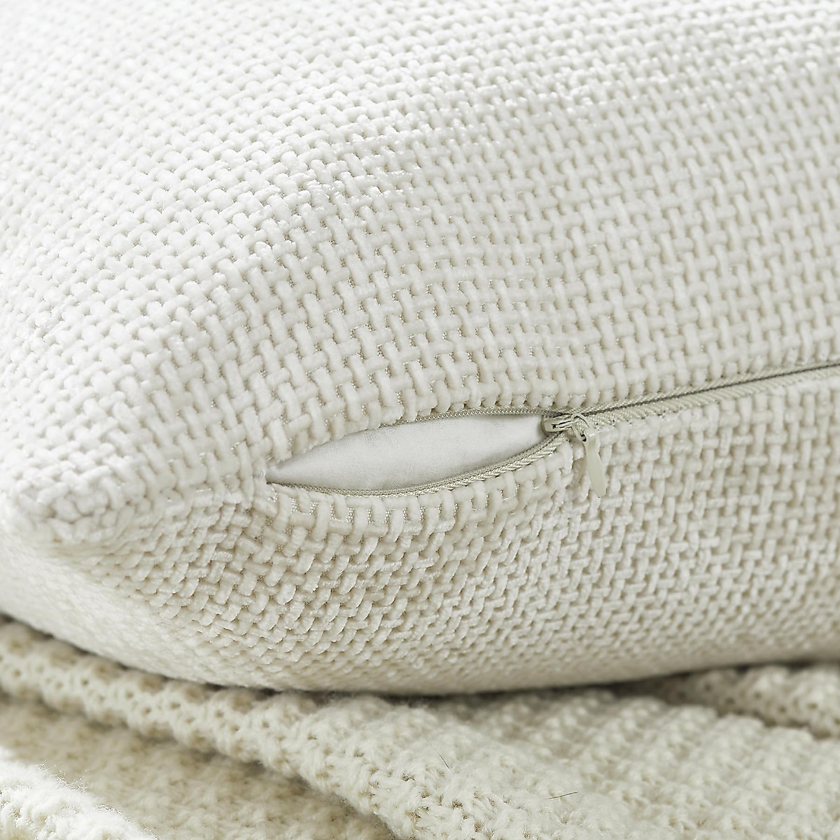 WLNUI Beige Pillow Covers 18x18 Inch Set of 2 Luxurious Chenille Throw Pillow Covers Decorative Square Cushion Case for Couch Sofa Bed Living Room Farmhouse Decorations