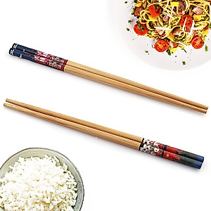 GLAMFIELDS 10Pairs Handmade Natural Bamboo Chopsticks Healthy Asian Japanese Korean Noodles Sushi Chopsticks set Reusable Gift Tableware-Cute Cat Drawing