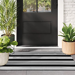 Black and White Striped Outdoor Rug, 2’ x 4.3’ Cotton Hand-Woven Reversible Front Porch Rug Washable Front Door Mat Entryway Rugs Welcome Layered Doormat Carpet for Patio Farmhouse Kitchen