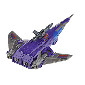 Transformers Generations Selects Legacy Voyager Cyclonus and Nightstick