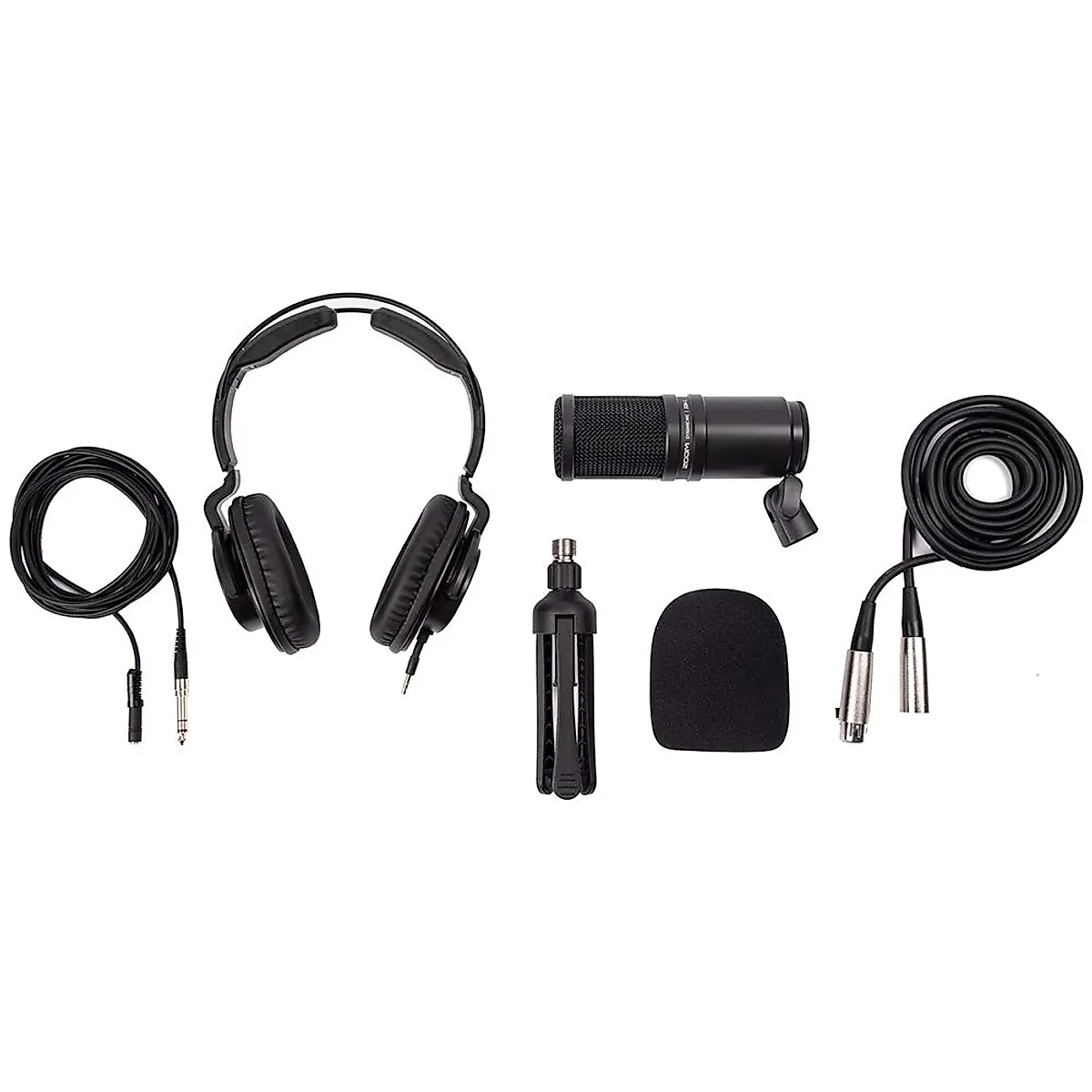 Zoom PodTrak P4 Portable Multitrack Podcast Recorder Bundle with 4X Zoom ZDM-1 Podcast Pack