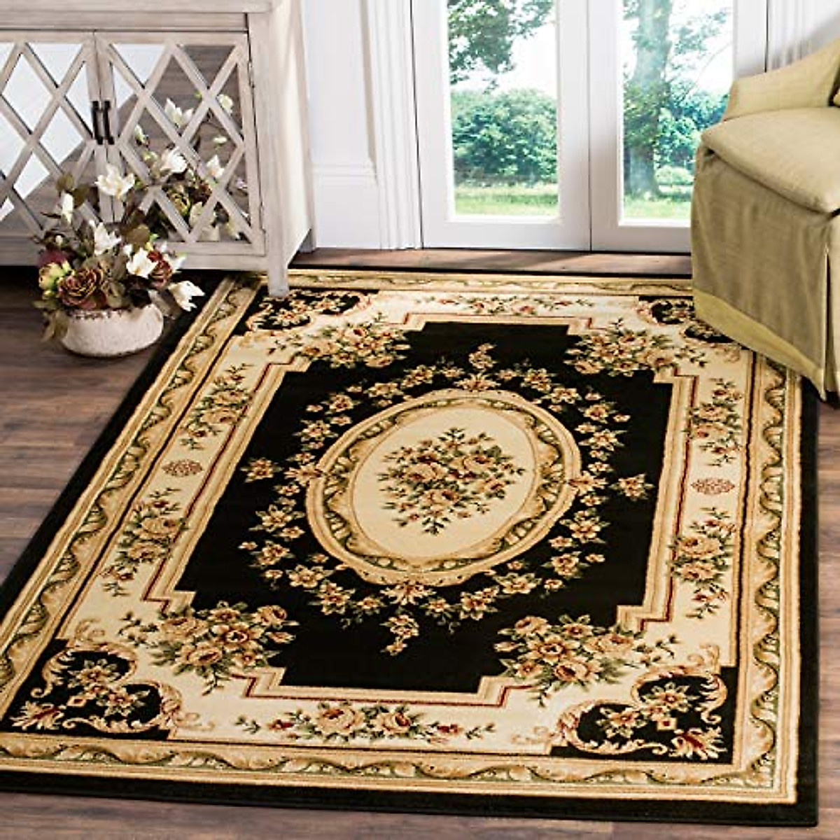 SAFAVIEH Lyndhurst Collection 5'3" x 7'6" Black/Ivory LNH218A Traditional European Medallion Non-Shedding Living Room Bedroom Dining Home Office Area Rug
