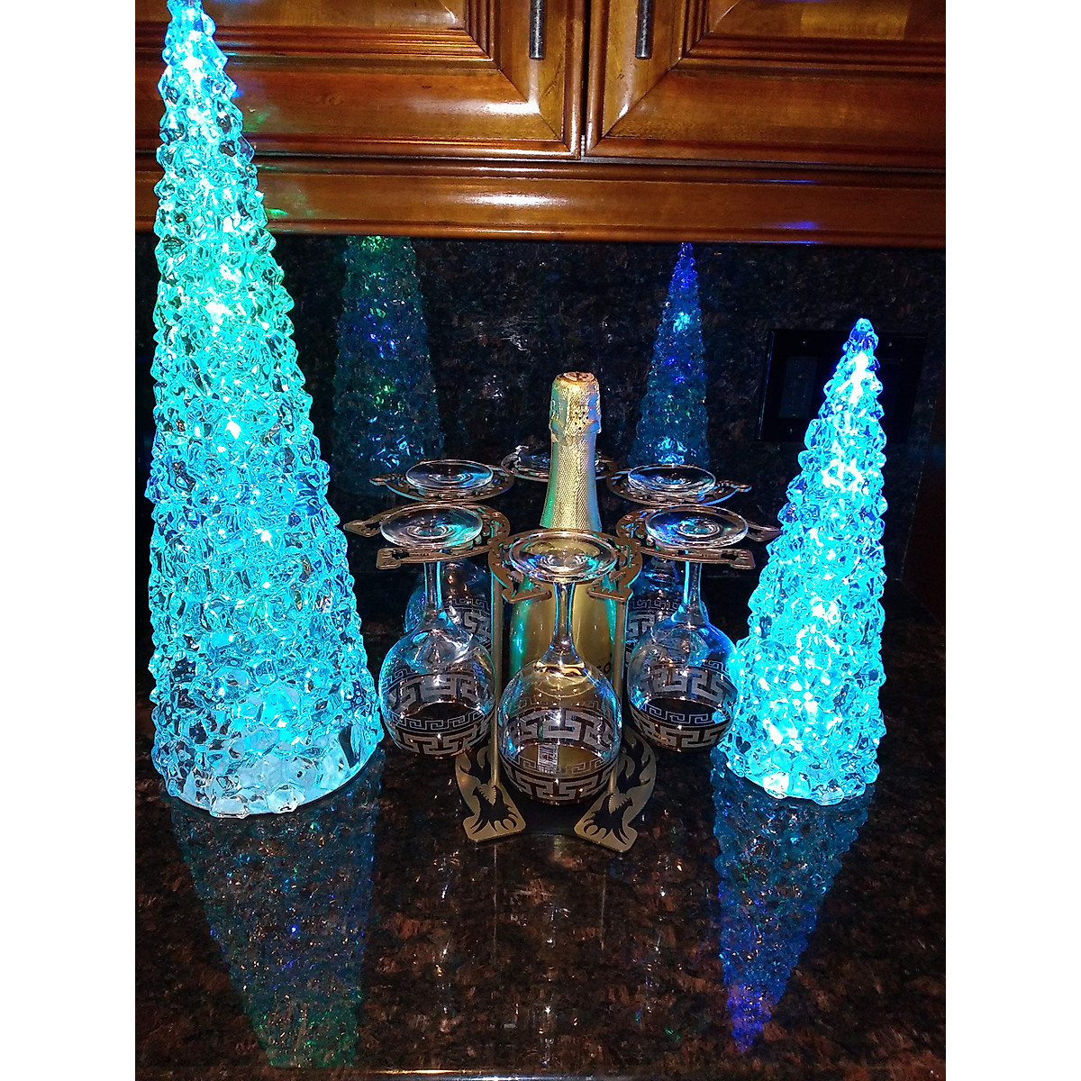 Turbo Urbo Horseshoe Decor Wine Glass Rack - Countertop Wine Glass Holder - Kitchen Decor 6 Stemware Storage Rack and 1 Bottle - Elegant Glass Rack in Gold