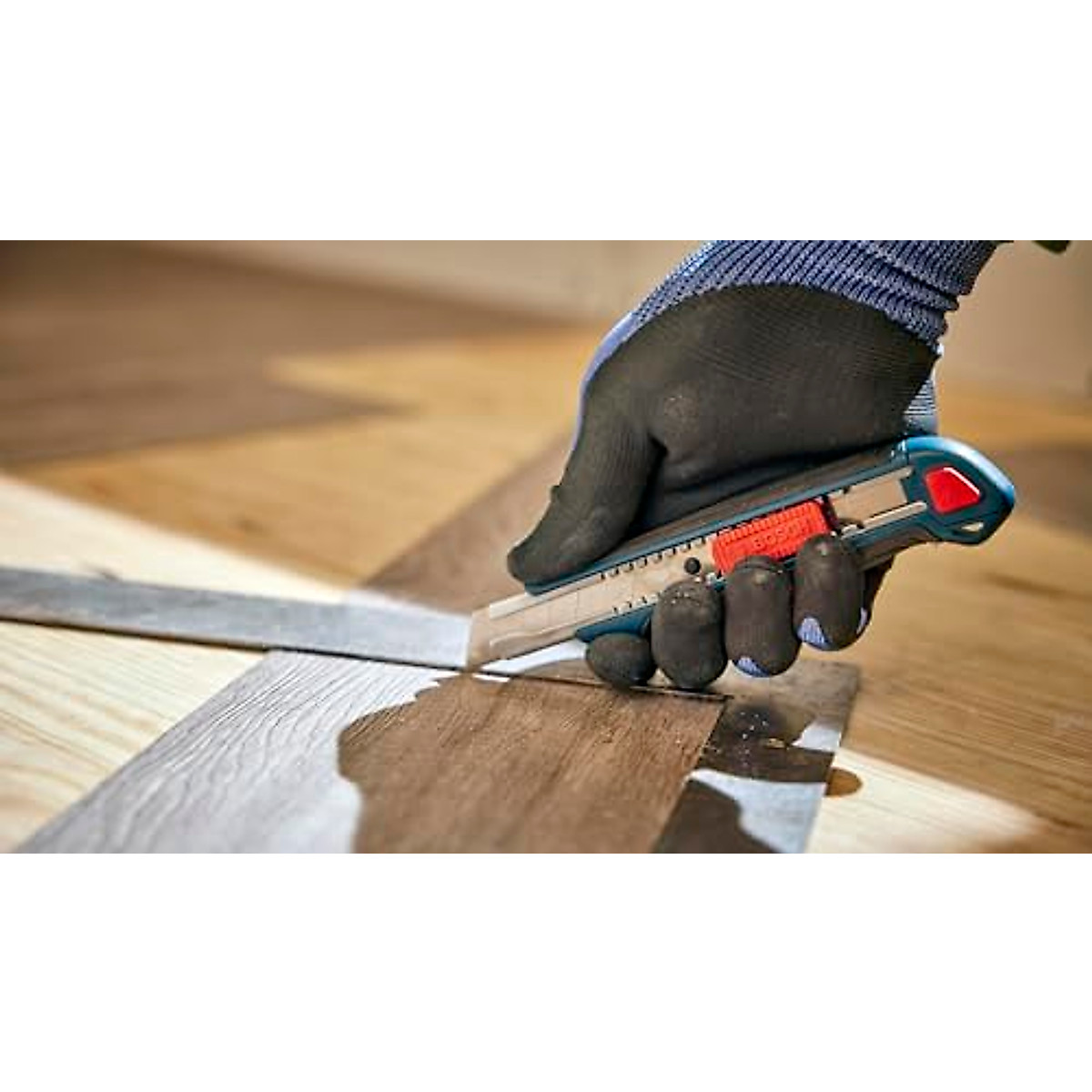 BOSCH H11-12100-1 18mm Snap-Off Utility Knife | Soft Grip, Slider Mechanism, and Integrated Blade Snap