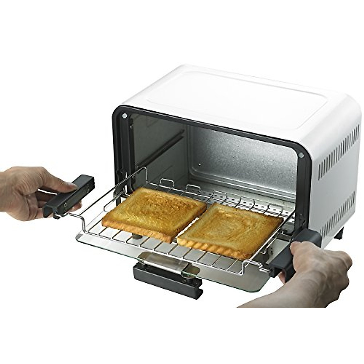 SPT SO-0972WB: Easy Grasp 2-Slice Countertop Toaster Oven,WHITE,9 liters capacity