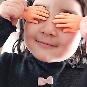 AQKILO Tiny Hands Miniature Finger Puppets with Left and Right Hand, Party Favors, Educational, TikTok Toys, 8 Pieces (4 Mixed Style)