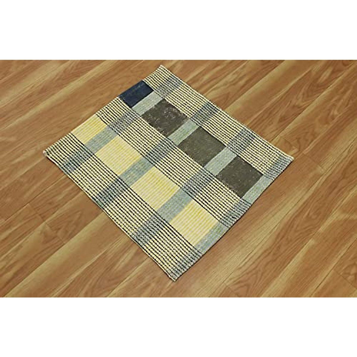 Casavani Indian Handmade Rug Geometric Green & Black Cotton Dhurrie Washable Kitchen Rugs with Tassels Farmhouse Throw Rugs for Bedroom,Laundry,Living Room,Porch 3x5 4x8 5x8 4x6 Feet