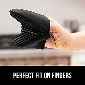 Gorilla Grip Heat and Slip Resistant Silicone Mini Potholders Mitts, Oven Mitt Gloves, BPA-Free, Textured Design, Better Grip, Hot Plate Holder, Kitchen Finger Grips, Cooking, Waterproof 2 Set, Black