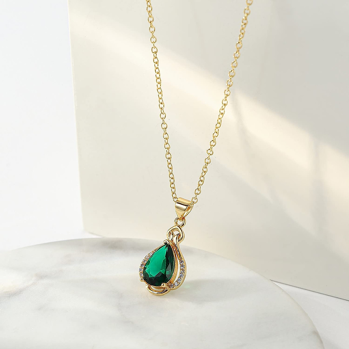 CXUEMH Emerald Necklace Y-shaped Necklace Gold Plated Copper Pear-Shaped Teardrop Necklace Heart Necklace Diamond Pendant Necklace with Rhinestone Inlaid Jewelry for Mom (Green C)