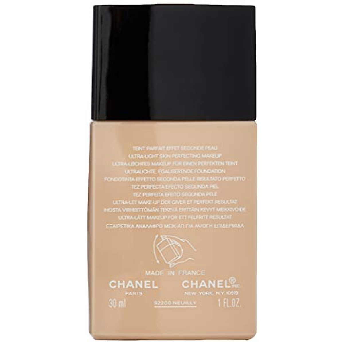 Vitalumiere Aqua Ultra-Light Skin Perfecting Makeup by Chanel 70 Beige SPF15 30ml