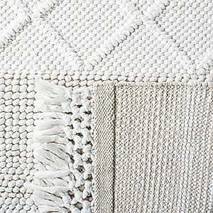 Safavieh Casablanca Collection 8' x 10' Ivory CSB278A Handmade Tassel Area Rug