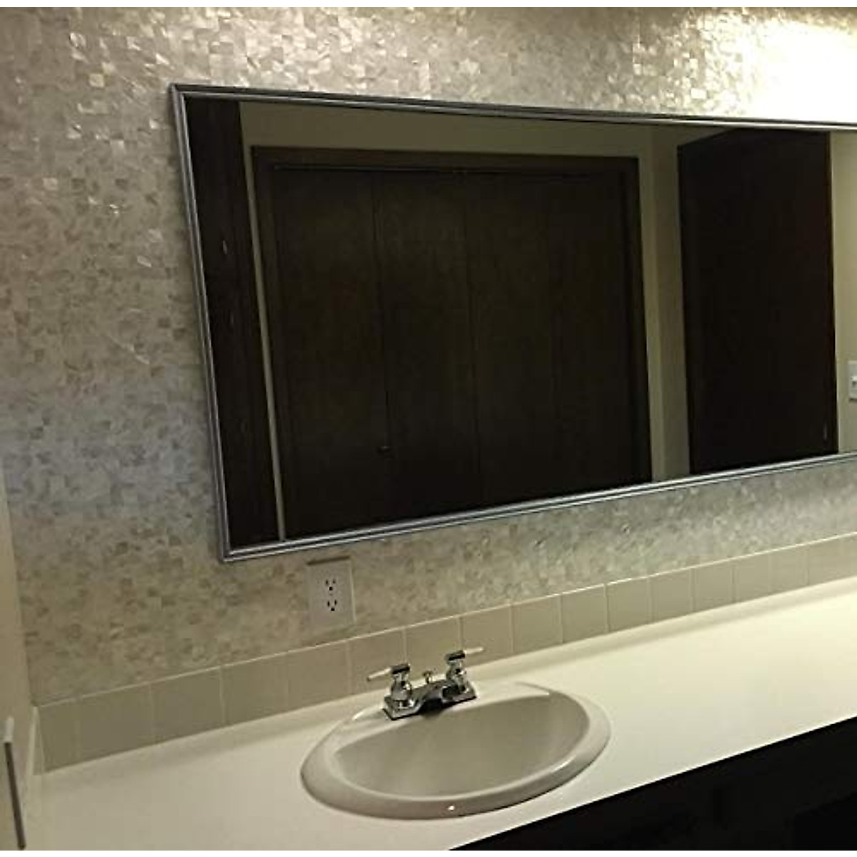 Art3d White Seamless Mother of Pearl Tile Shell Mosaic for Bathroom/Kitchen Backsplashes (10 Sheets)