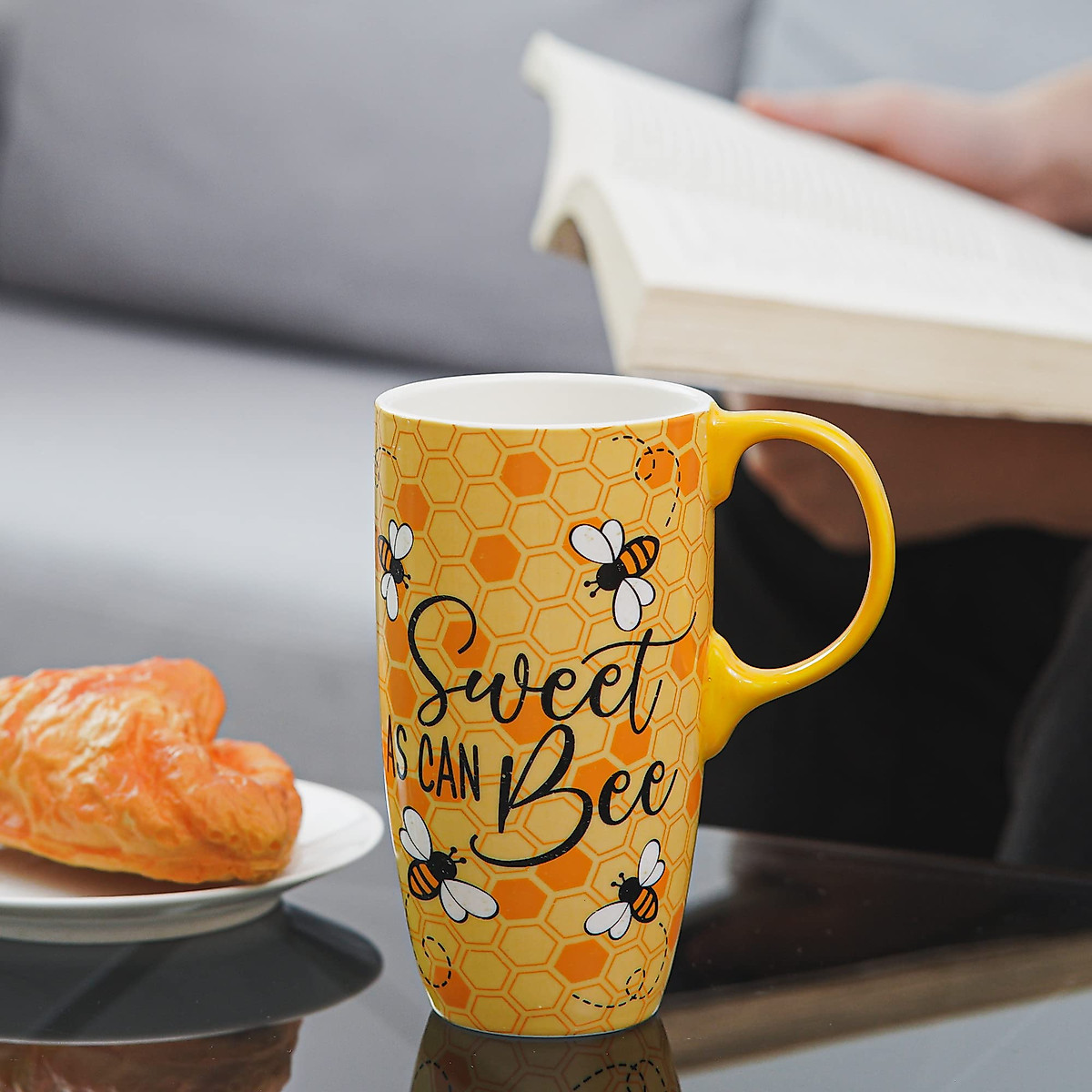 Voltogar Ceramic Mug Travel Coffee Cup with Lid Gift for Home & Office, 17oz Porcelain Tall Tea Latte Cup with Handle, Animals Art Pattern in Color Box, 6.5" H