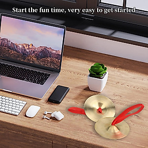 2Pcs Mini Copper Hand Cymbals 90mm Diameter Gong Band Rhythm Beats Percussion Musical Instrument for Parties, Dances, Belly Dances, Holiday Celebration