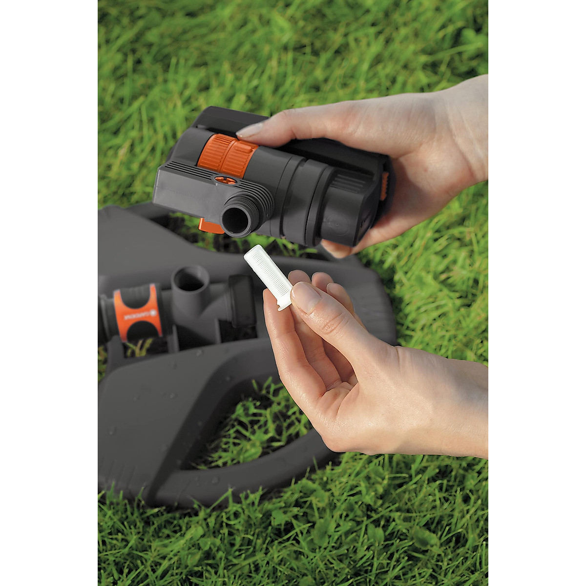 Gardena 38124 ZoomMaxx Oscillating Sprinkler on Metal Step Spike, Grey, Orange