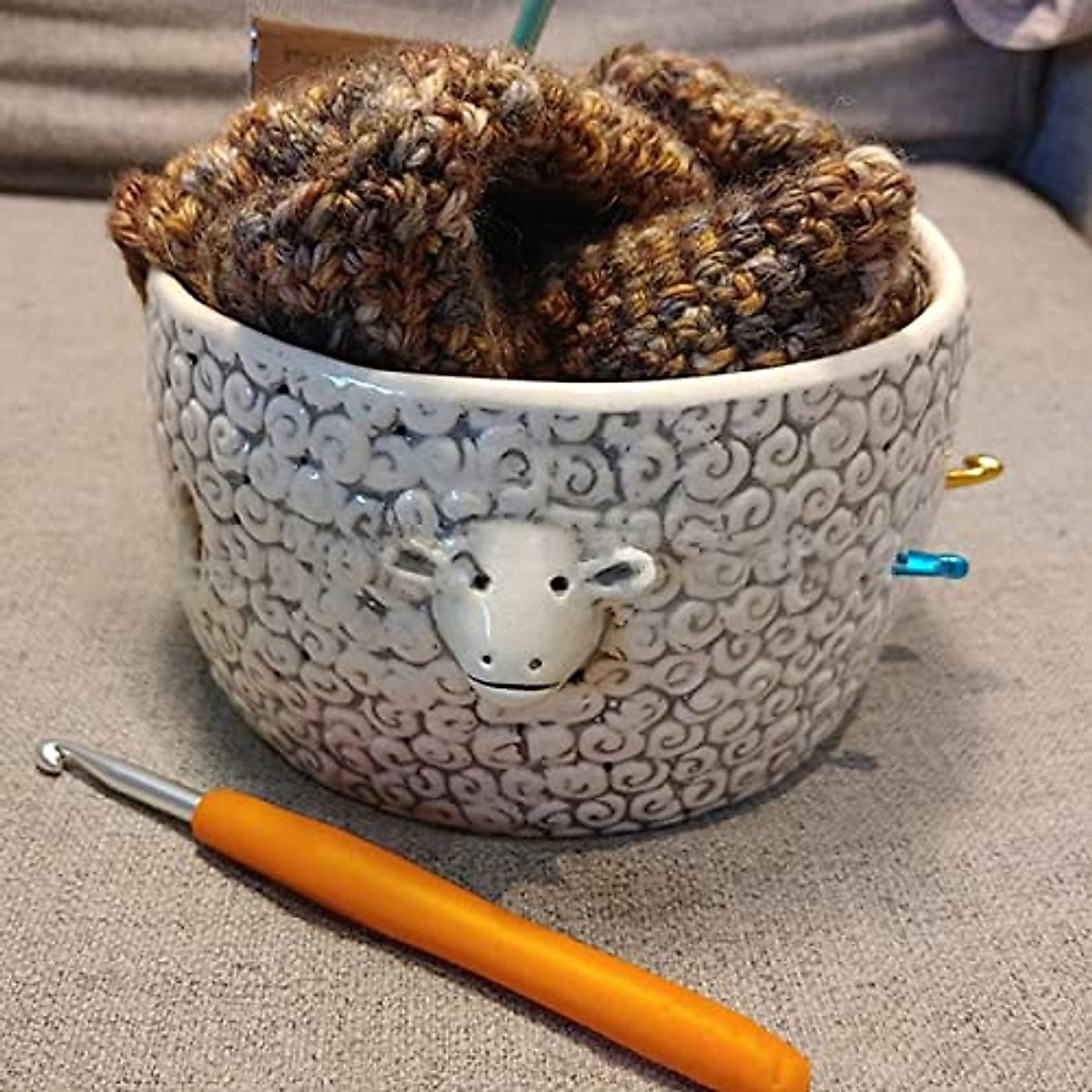 FGYZYP Resin Yarn Bowl, Sheep Knitting Bowl, Decorative Yarn Ball Holder, Handmade Craft Knitter Storage Supplies Organizer Crocheting Accessories for Mothers Day Christmas Day Gifts