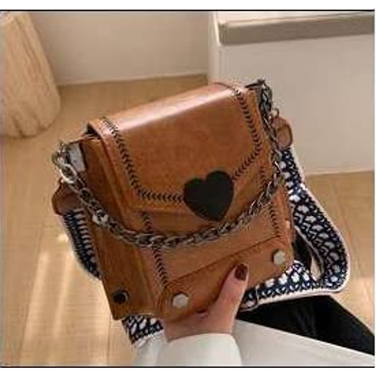 Crossbody Purse for Women, Casual Leather Bag, Women's Shoulder Handbags, Adjustable Strap (Caramel- Light Brown)