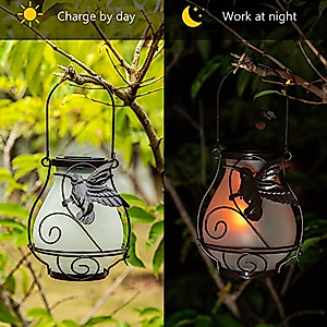 Atmosphere Making Outdoor Solar Hanging Lanterns Waterproof Metal Outside Decor Light Dynamic Simulation Flame Lamp for Lawn Patio Garden Yard Pathway with Hummingbird