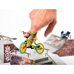 Grip and Tricks - Orange Finger BMX Freestyle with 2 Extra Toy Bike Wheels and 1 Finger Bikes Tool - Pack 1 Finger Toy for 6+ Years Old Kid