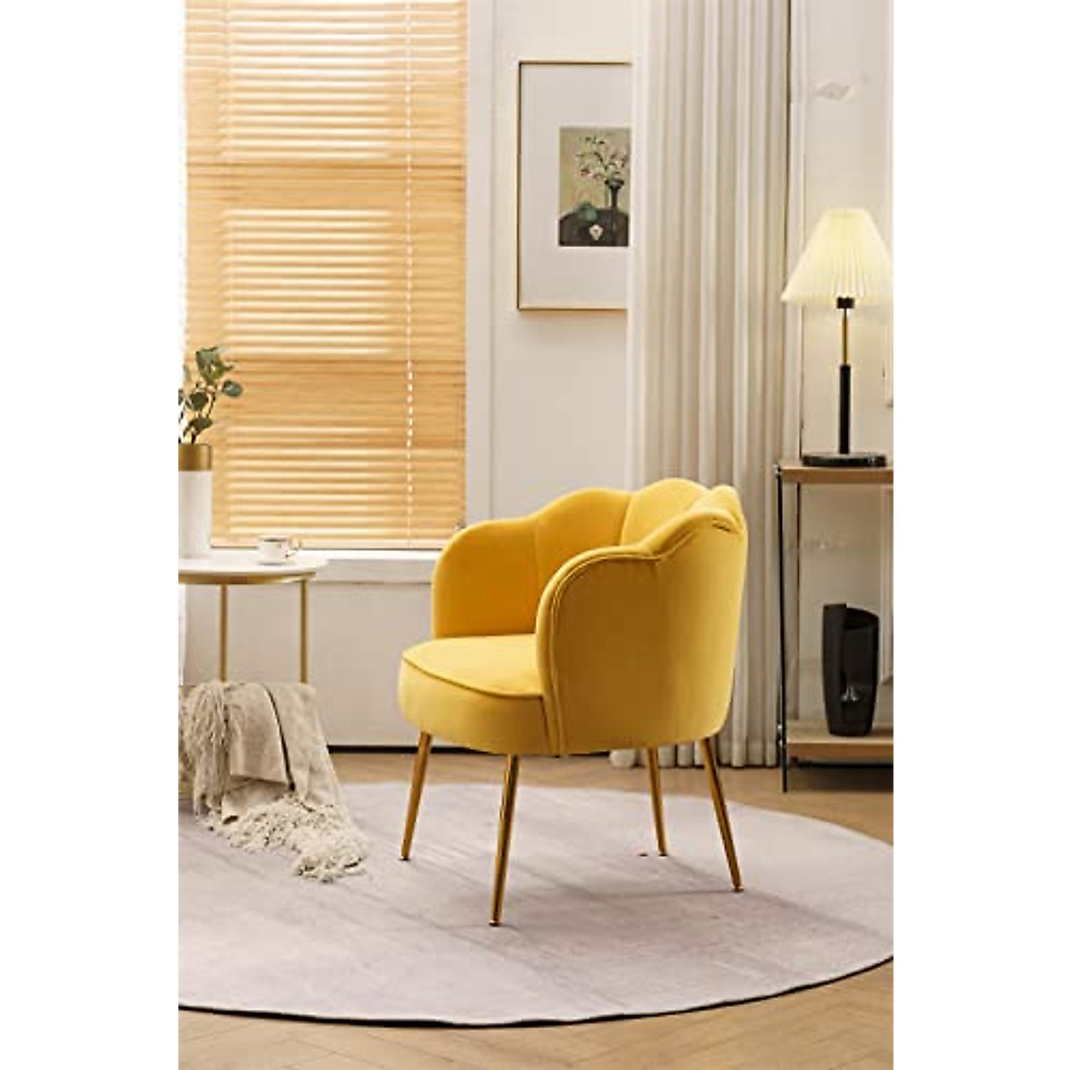 Velvet Accent Chair, Modern Shell-Shaped Upholstered Armchair Barrel Chair with Golden Metal Legs, Comfy Single Sofa Chair with Mid-Back, Elegant Vanity Chair Dining Chair for Living Room, Yellow
