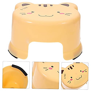 GRIRIW Cartoon Plastic Stool Portable Step Stool Outdoor Foot Stool Portable Potty Step Stool Mini Step Stool Hand Washing Stool Stools for Bathroom Step Stool Toddler Girl