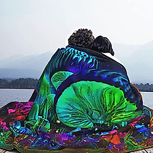 Blacklight Mushroom Throw Blanket Super Soft Cozy Warm Plush Throw Blankets Lightweight Fuzzy Comfy Textured Microfiber Flannel Blanket for Couch, Sofa, Bed, Chair,Car,Camping (60''X50'')