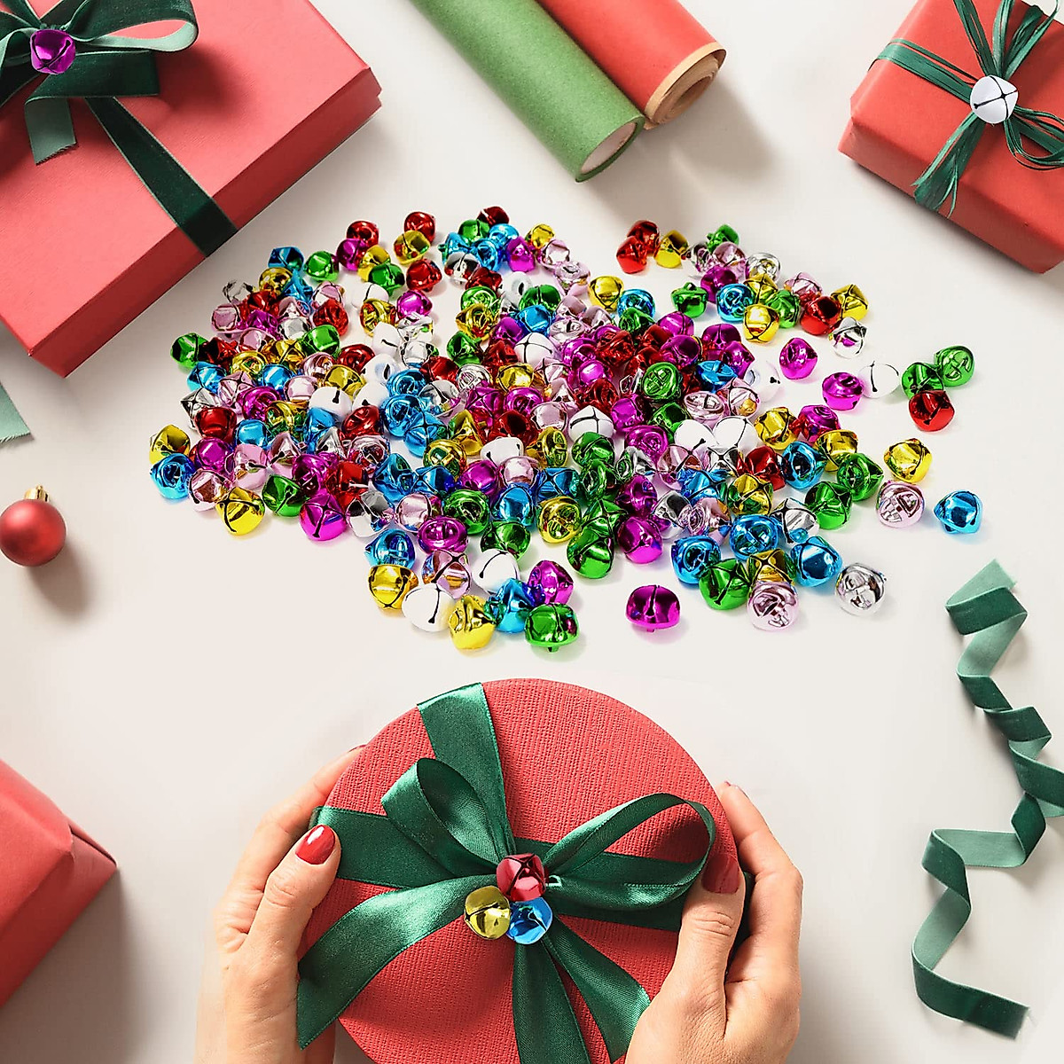 Jingle Bells for Crafts, 8 Colors Large Jingle Bells Christmas Jingle Bell, Cheerful Sound Craft Bells for Wreath, Holiday Home and Christmas Decoration, 0.6 Inch, 120 Pcs