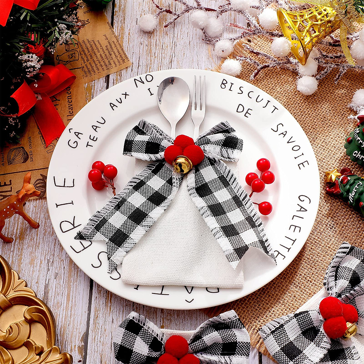 12 Pieces Christmas Silverware Holder Burlap Utensil Holder Xmas Tableware Holder Buffalo Plaid Cutlery Fork Bag for Christmas Party Dinner Tableware Decoration (Black and White)