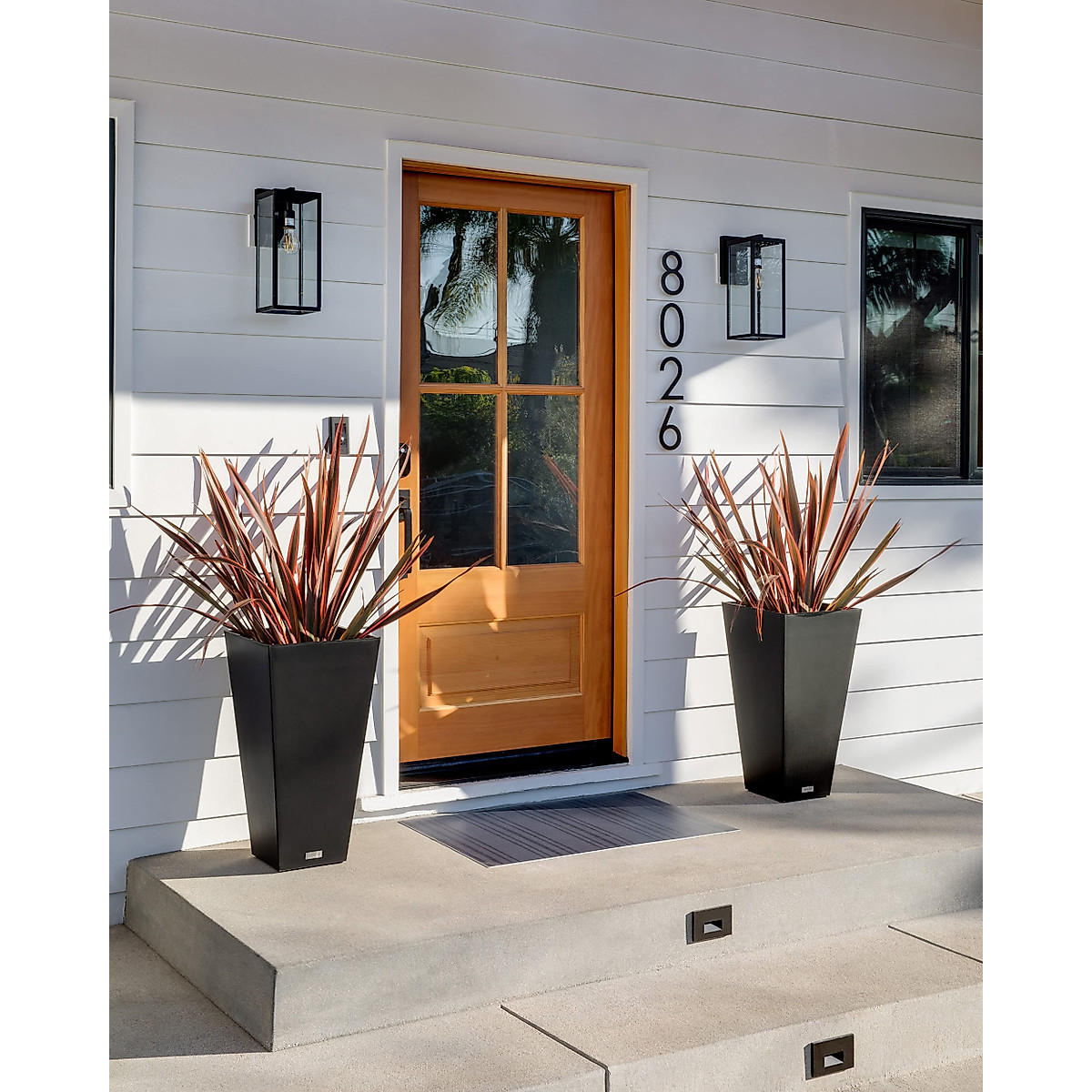 Veradek V-Resin Indoor/Outdoor Taper Planter, 2-Pack (26 inch, Black)