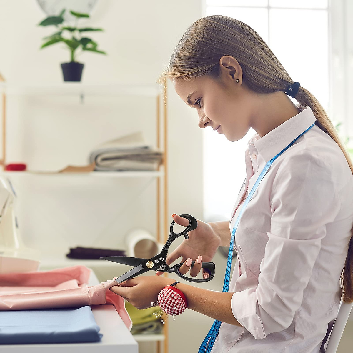 9 Inch Fabric Scissors Tailor Sewing Shears for Fabric Cutting Heavy Duty Scissors Professional Tailor Scissors for Quilting Sewing and Dressmaking with Tape Measure, Thread Snips, Seam Rippers