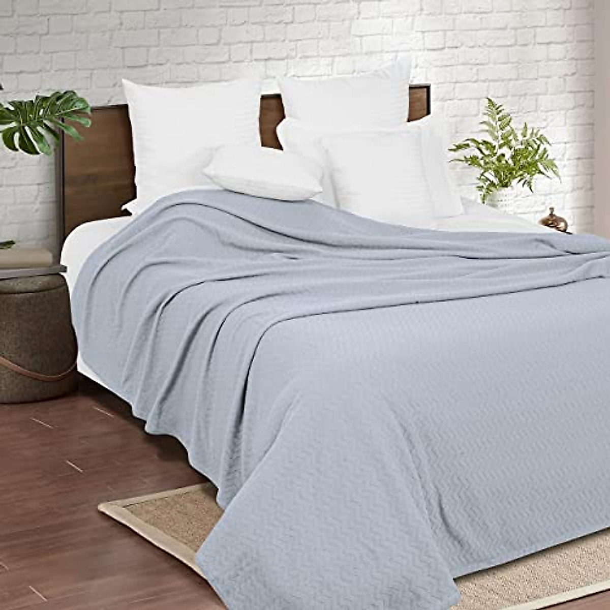 ELVANA HOME BELIZZI 100percent Cotton Bed Blanket, Breathable Thermal Blanket Twin Size, Soft Chevron 60''x90'', Perfect for Layering Any All Season, Light Grey